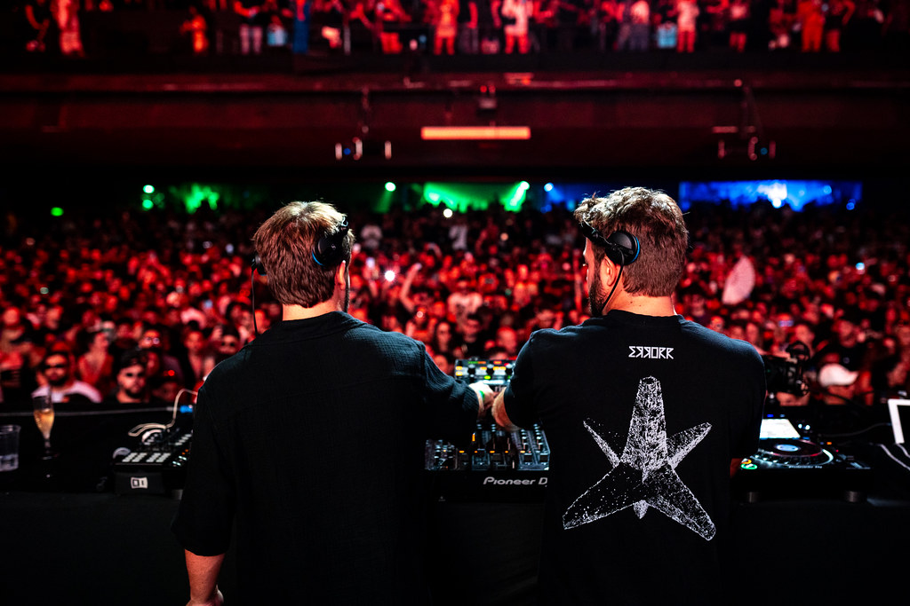 Techno com PsyTrance? ERRORR, do RUBACK, inicia 2025 no Rio com line-up ...